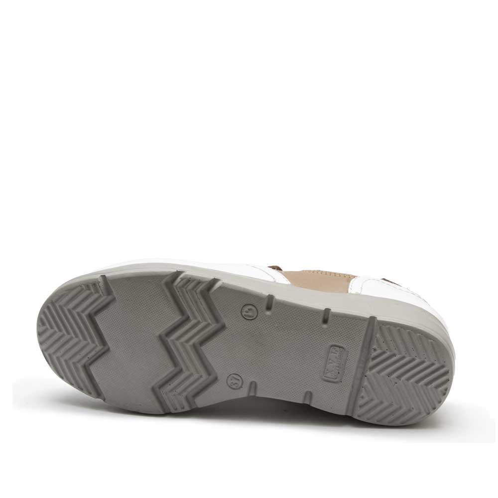 کتانی زنانه مدل A114 - سایناچرم